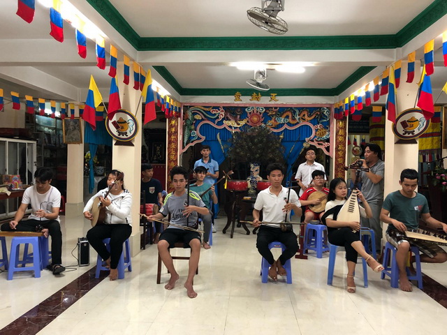 CAO DAI YOUTH ORCHESTRA AT THE INTERNATIONAL FOLK MUSIC FESTIVAL 2018 ...